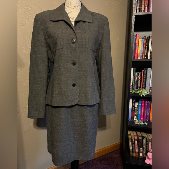 Casual Corner | Jackets & Coats | Casual Corner Vintage Lightweight ...